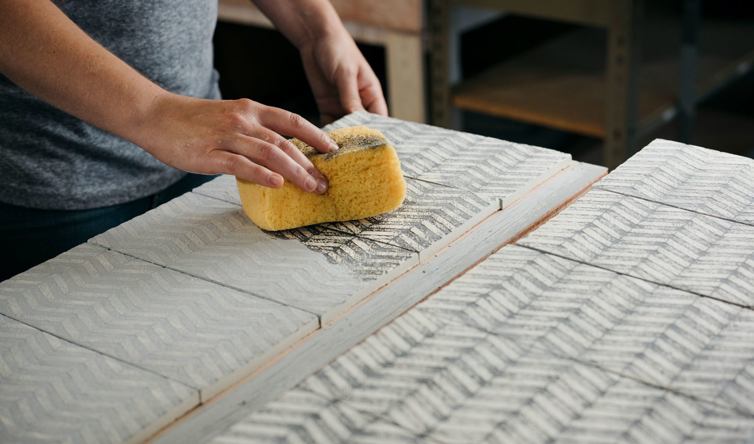 Ceramic Tile Polywash Hand Painting Technique - Pratt + Larson